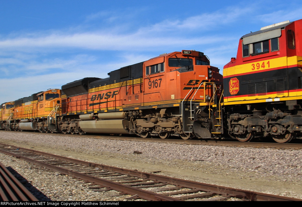 BNSF 9167